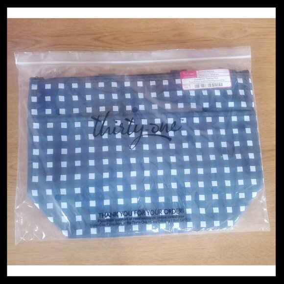 thirty-one | Bags | Thirtyone Crossbody Thermal Totegoin Gingham | Poshmark